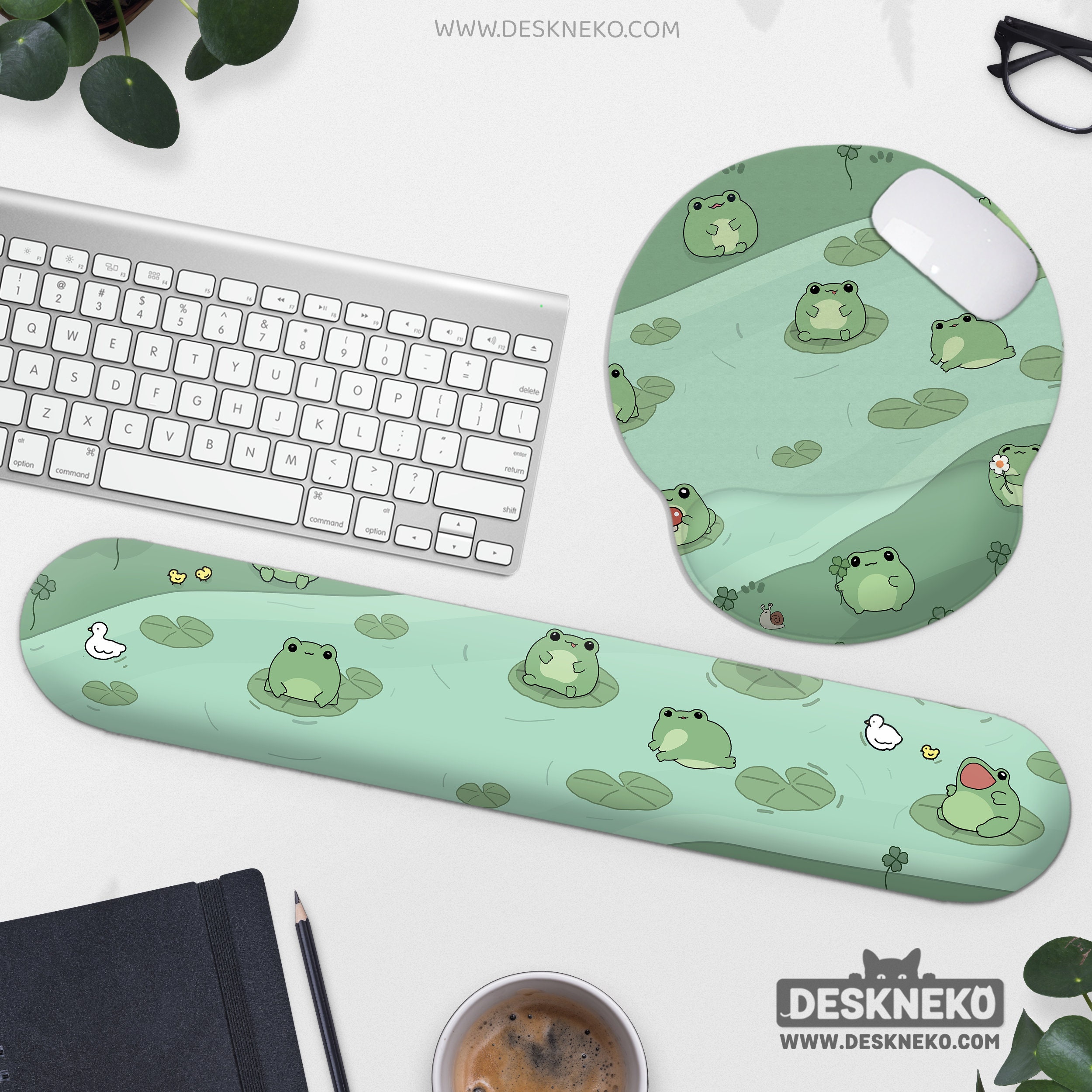 Kawaii Frogs Desk Mat, Cute Mousepad Large, Green Pond Kawai ...
