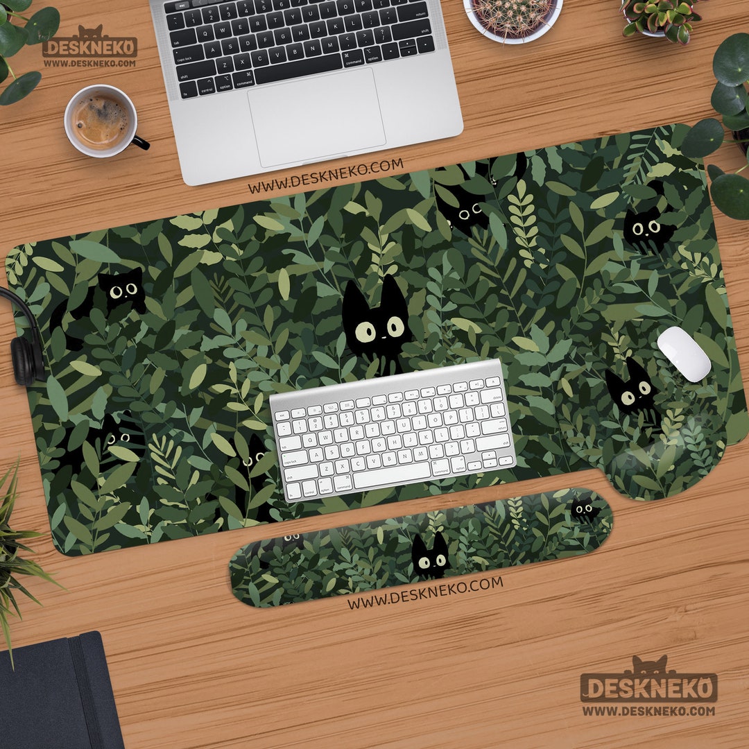 Cute Cats Mouse Pad: With Wrist Rest, Green Ergonomic Mousepad, Hand ...