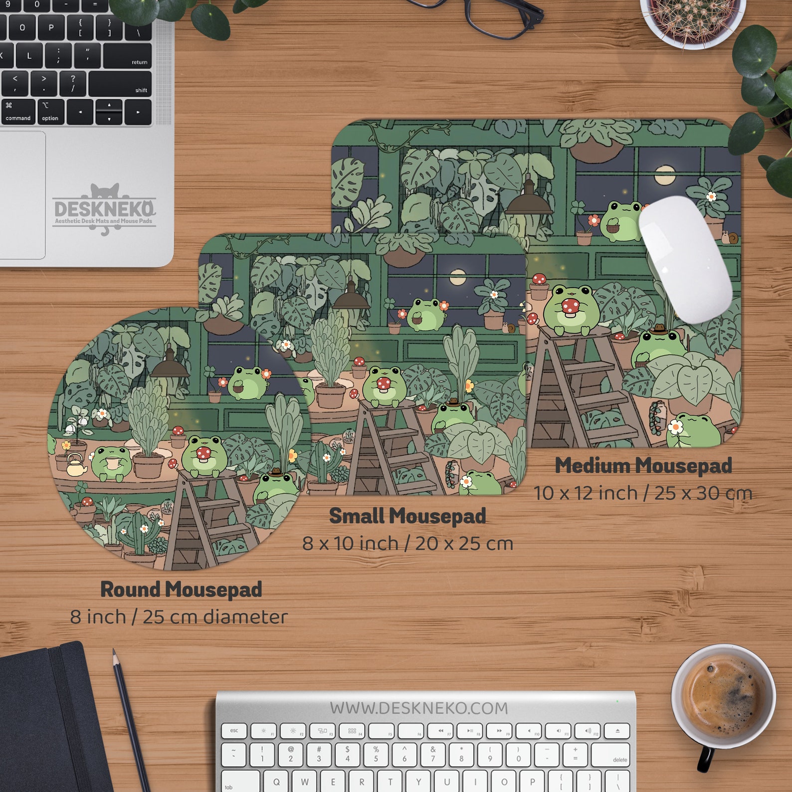 Frogs Desk Mat Cute, Green Mousepad Kawaii, Smol Anime Animal ...