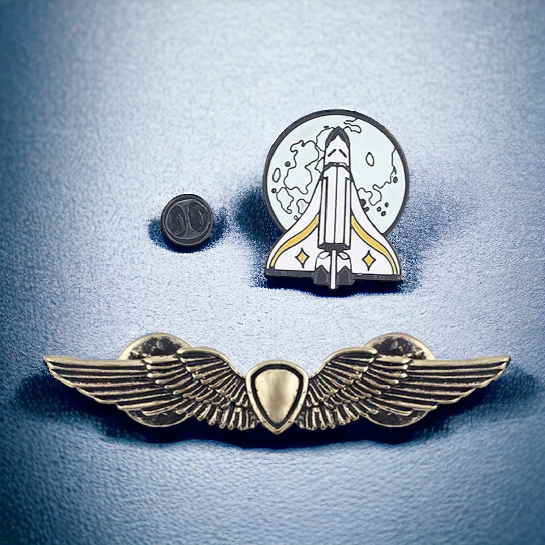 Ellie Cosplay Backpack Pin Badge Set the Last of Us Part 2 Ellie Gold ...