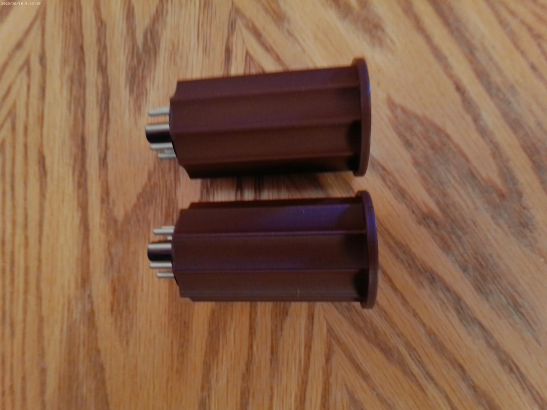 Pair of Octal Plug-in Coil Forms for Crystal or Regenerative Receivers ...