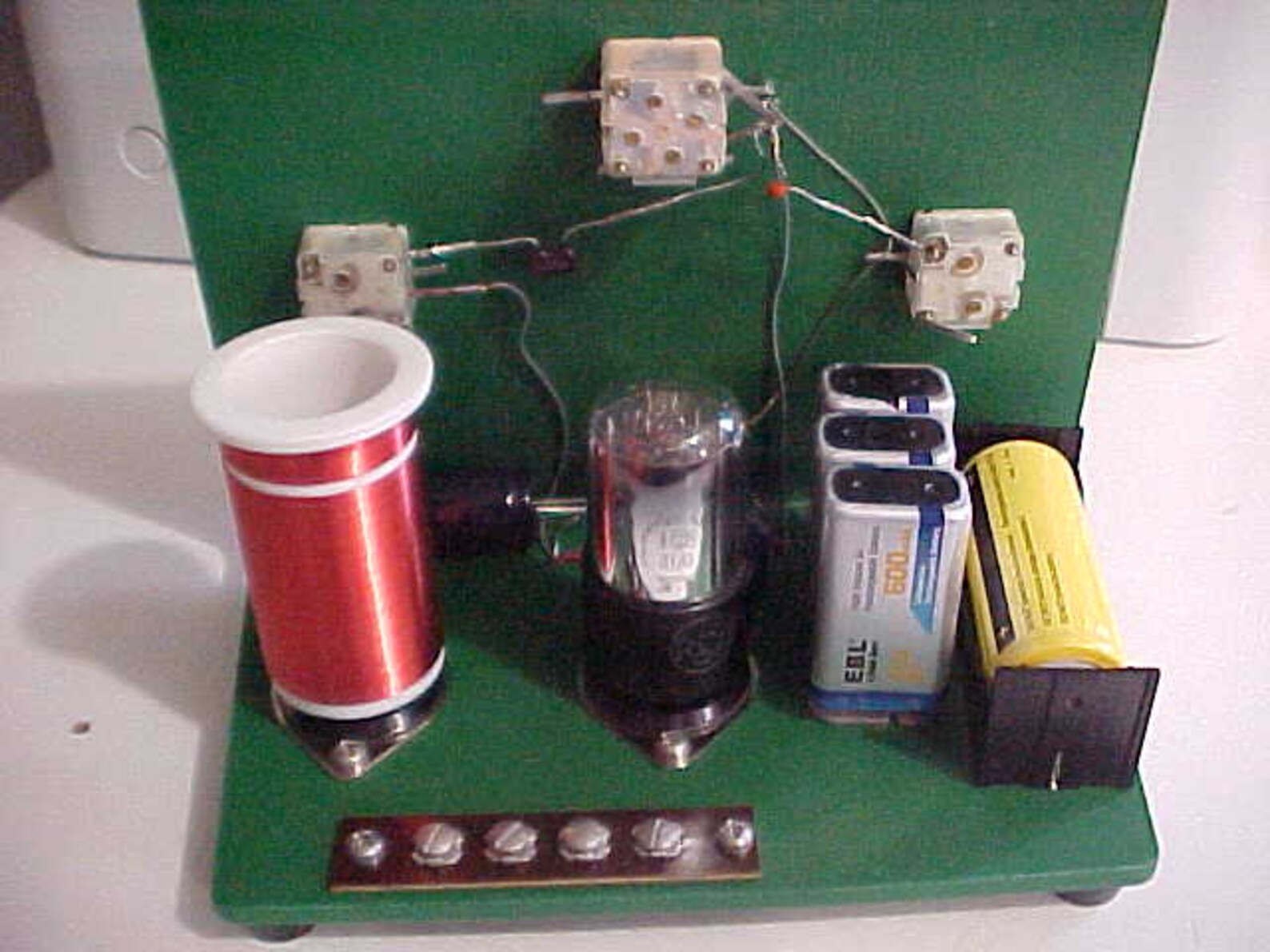1C5GT Pentode Regenerative Radio 250 Khz to 17.5 Mhz, Continuous ...