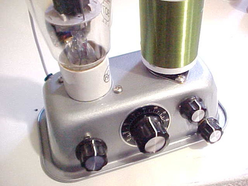 Brown Base 807 Tube LW/AM/SW Regenerative Receiver W/headset (approx ...