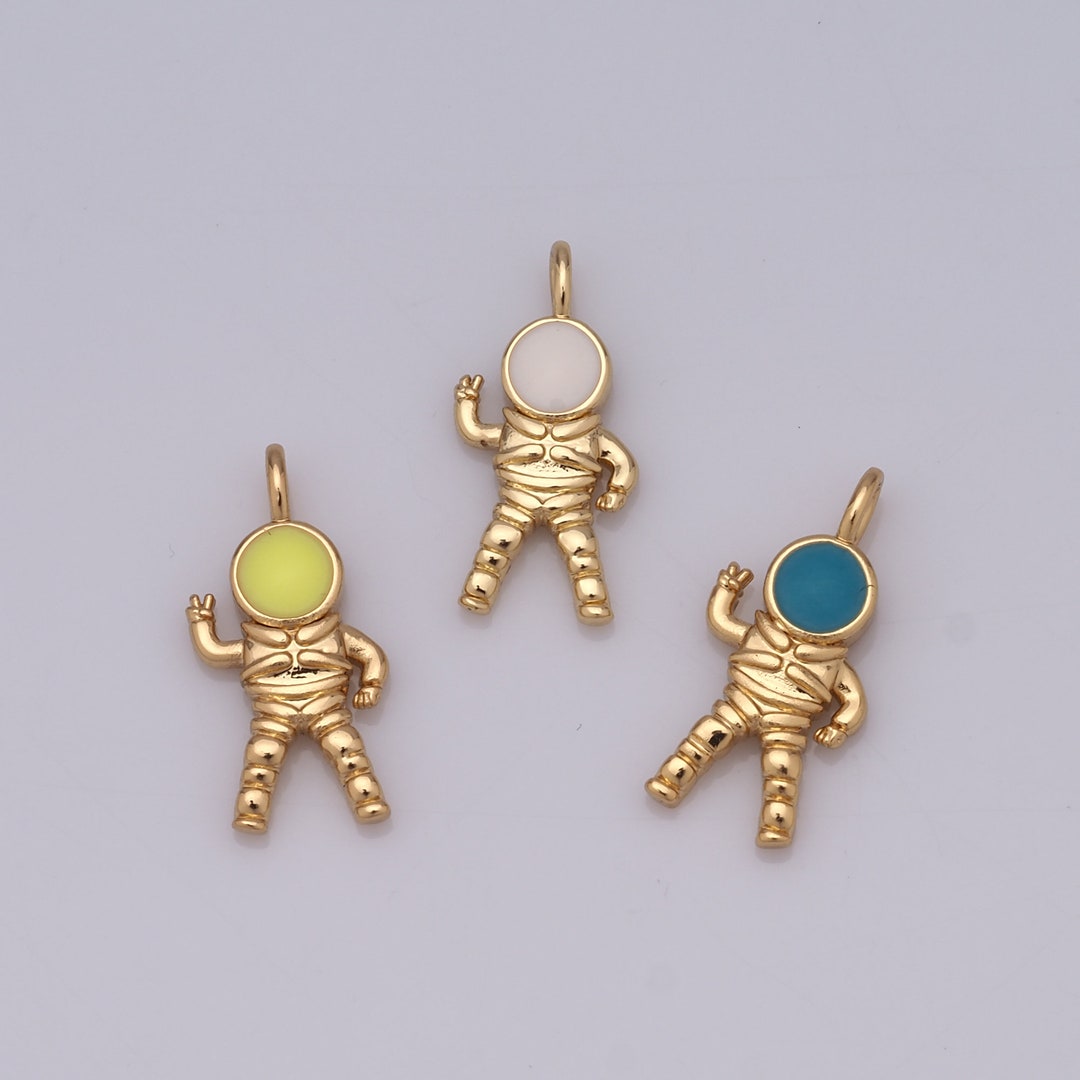 Spaceman Charm, 18K Gold Filled Astronaut Pendant, Enamel Gold Spaceman ...