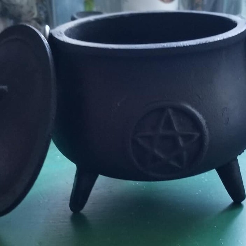 Large Cast Iron Cauldron - Etsy