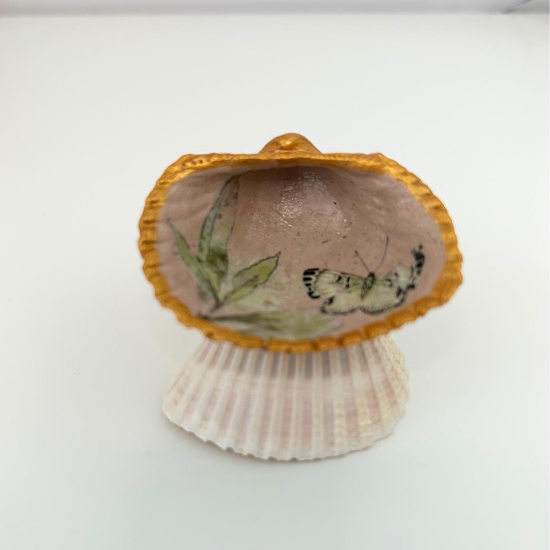 Small Seashell Jewelry Dish With Design Green Butterfly & Gold Outline ...