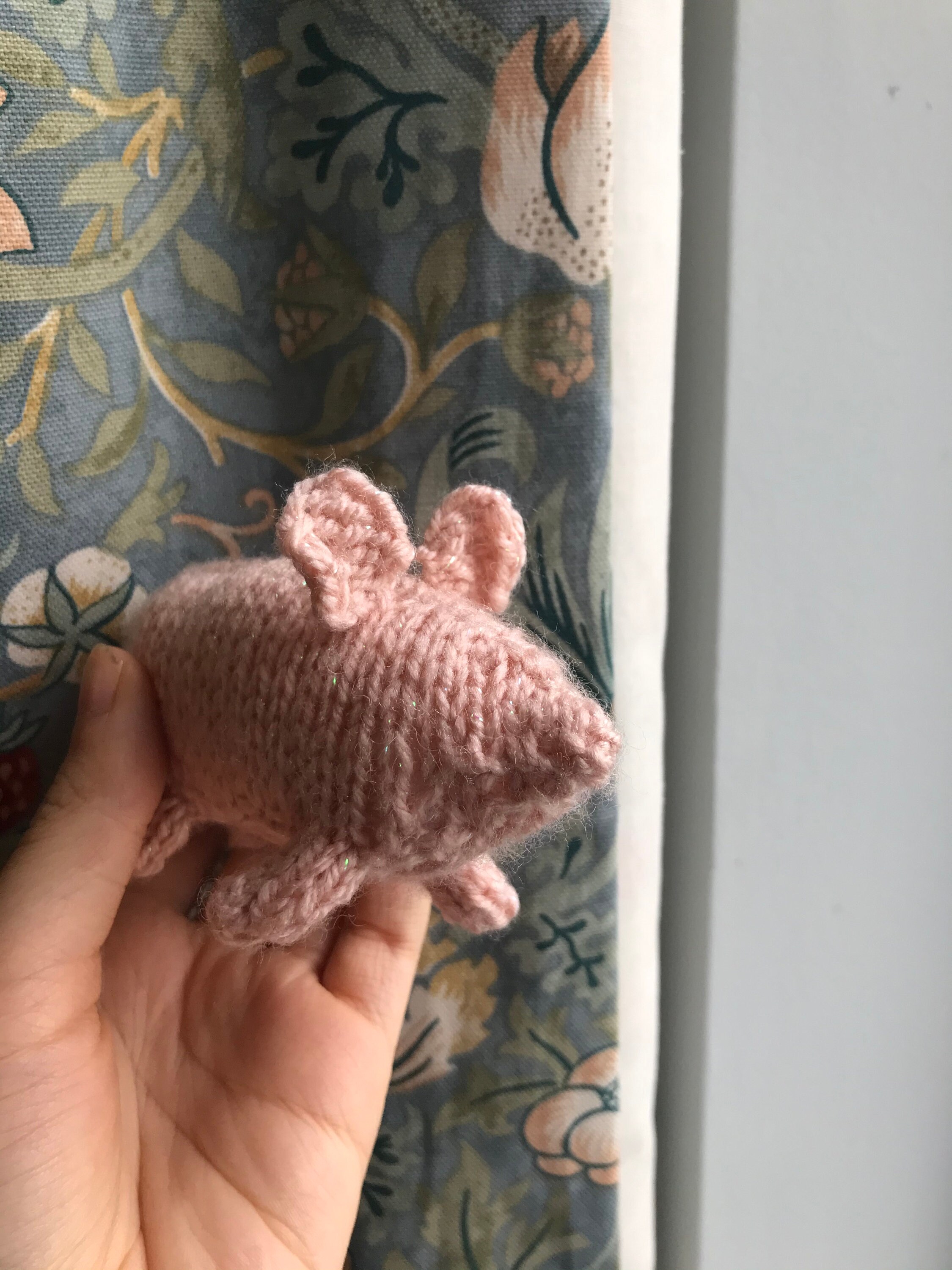 PATTERN Palm=-sized Small Knit Piglet Pig Pattern - Etsy