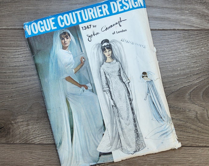 John Cavanagh of London Vogue Couturier Design 1347 One Piece Wedding ...