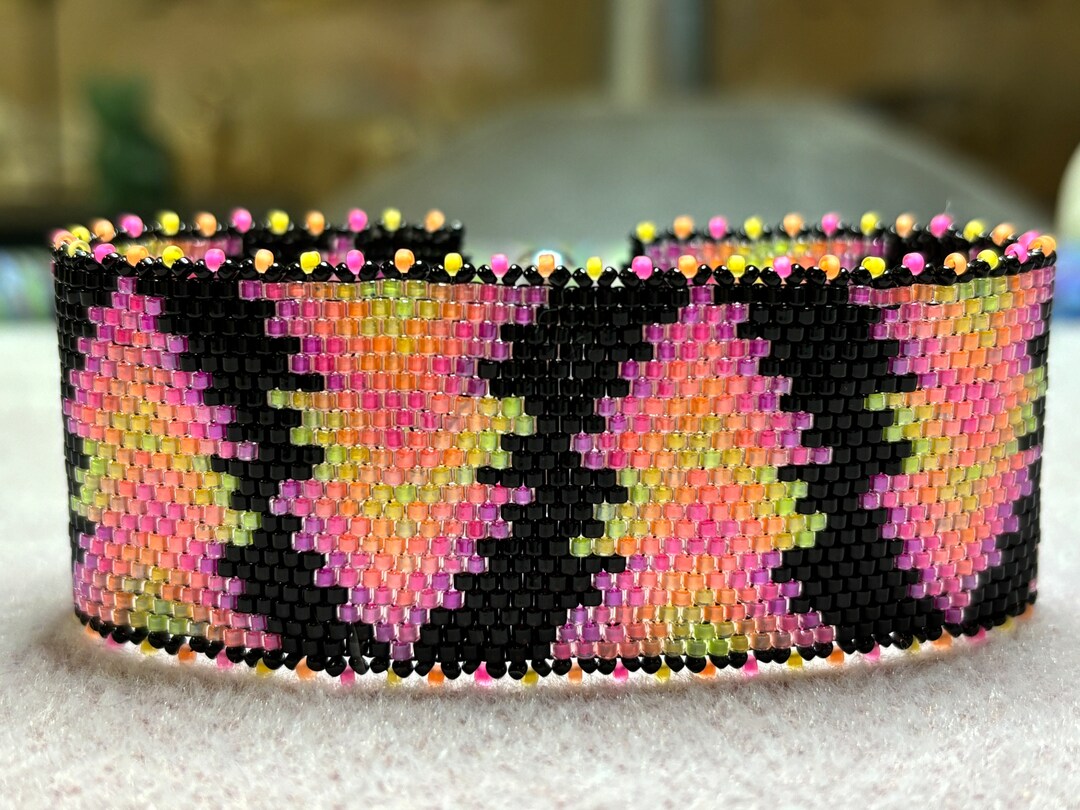 Hand Beaded Arrow Bracelet: Luminous Neon Colors, Picot Edge - Etsy