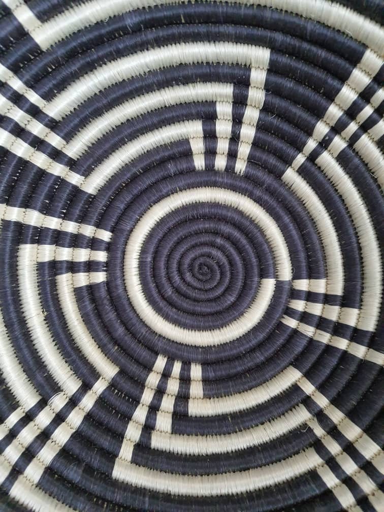 African Wall Rwanda Basket/ Boho Hanging Wall Basket/ Woven - Etsy