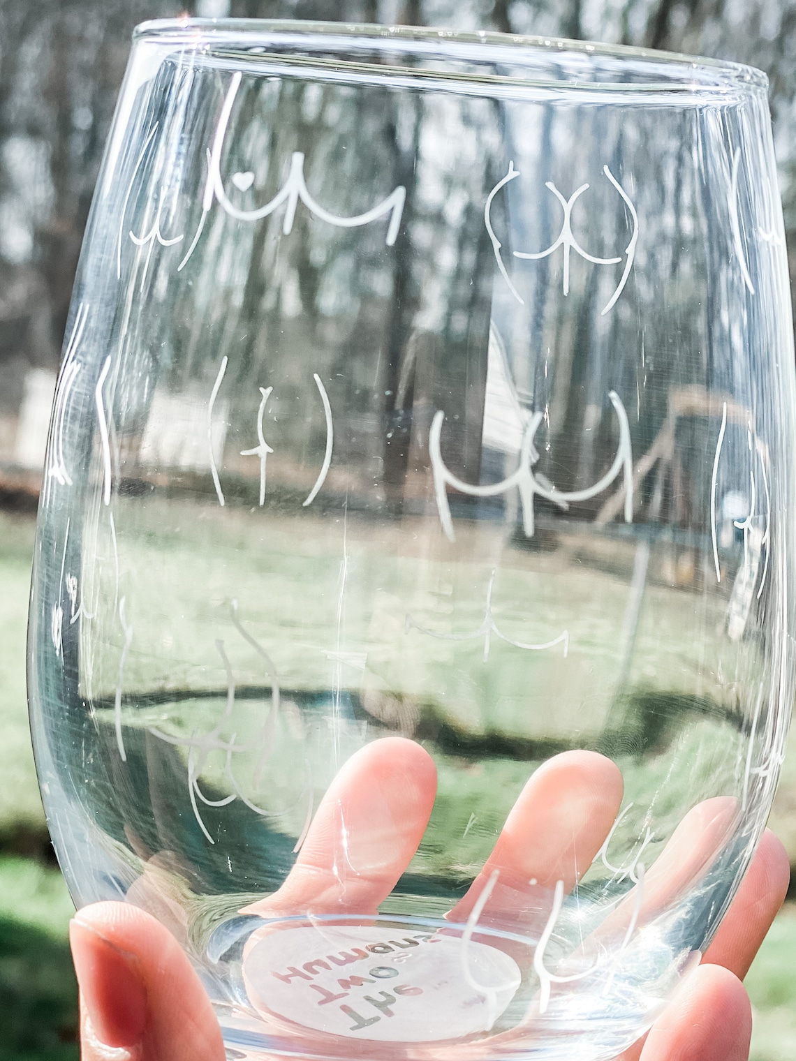 Etched Wine Glass: butt Wine Glass, Human Body, Feminist, Line Drawing ...