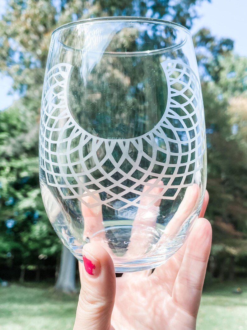 Etched Wine Glass: Ruth Bader Ginsburg, RBG, Dissent Collar, Feminist ...
