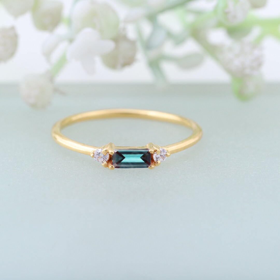 Baguette Alexandrite Ring, Alexandrite Wedding Ring, Yellow Gold ...