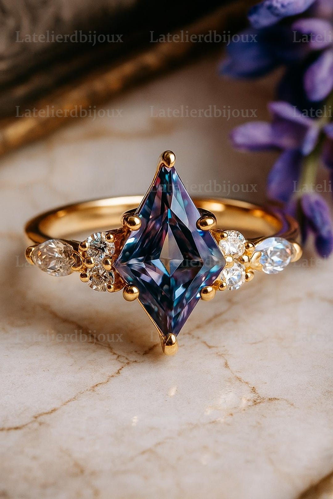 Kite Cut Alexandrite Ring, Color Changing Gemstone Ring in 14K Gold ...