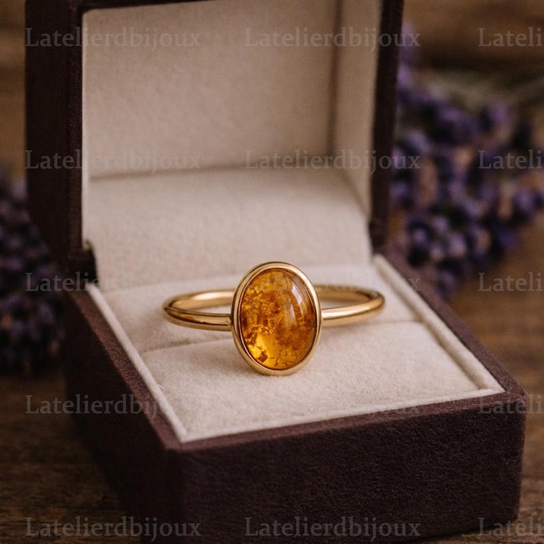 Oval Orange Amber Ring in Gold | June Birthstone Ring | Rainbow Amber ...
