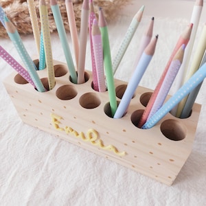 Stiftehalter Kind mit Namen · Geschenk Einschulung · Stiftebox Kinder · Stiftebecher Holz ...