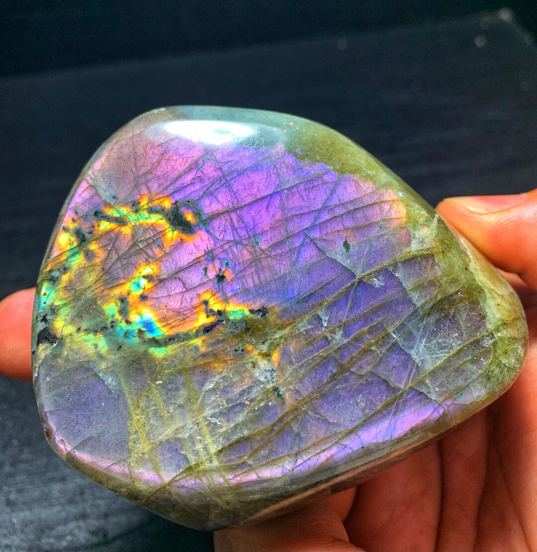 Rainbow Flash Labradorite Crystal Palm Stone: Polished Heart Gemstone ...