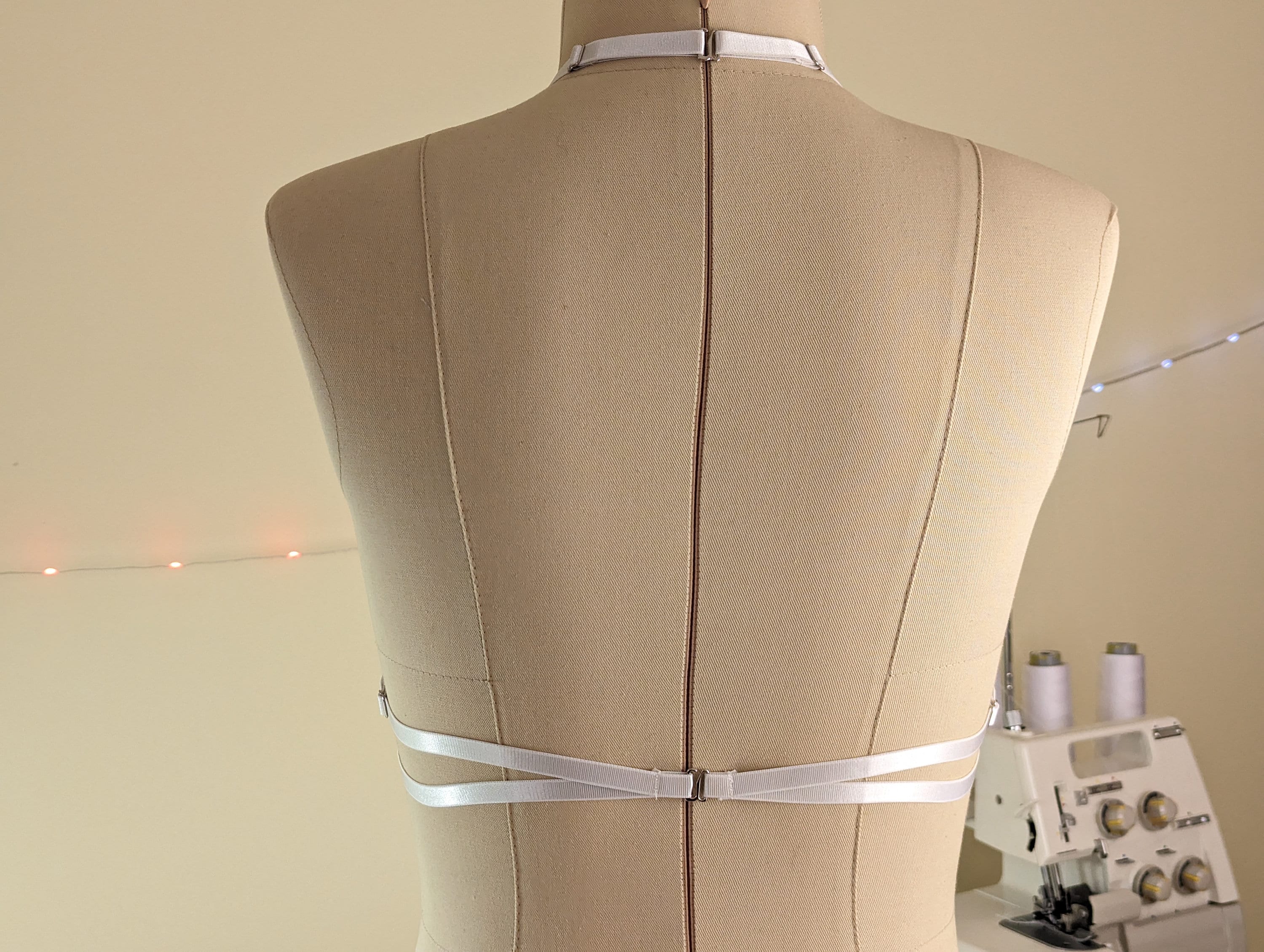 The Kayla Elastic Harness / Chest Harness Women / Cut Out Lingerie ...