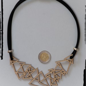 Collana geometrica taglio laser in legno, acciaio e caucciù - triangoli ...
