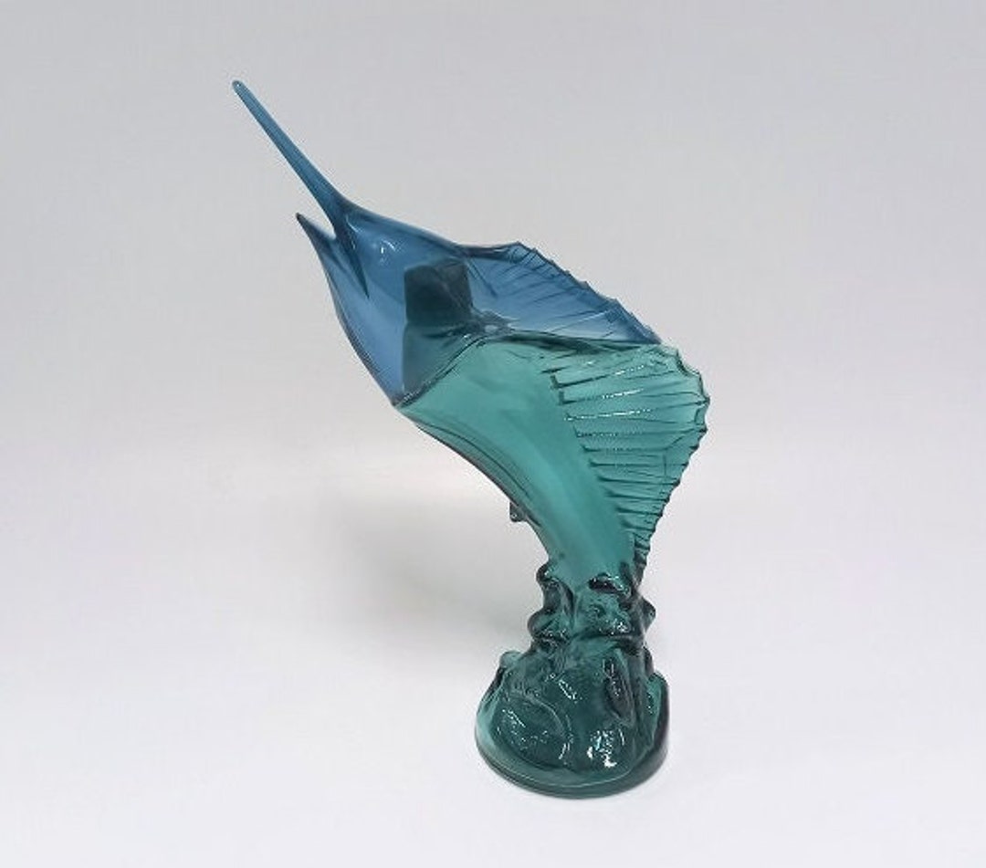 Vintage Avon Blue Marlin Sea Trophy Perfume Bottle Tai Winds 155ml 2839 ...