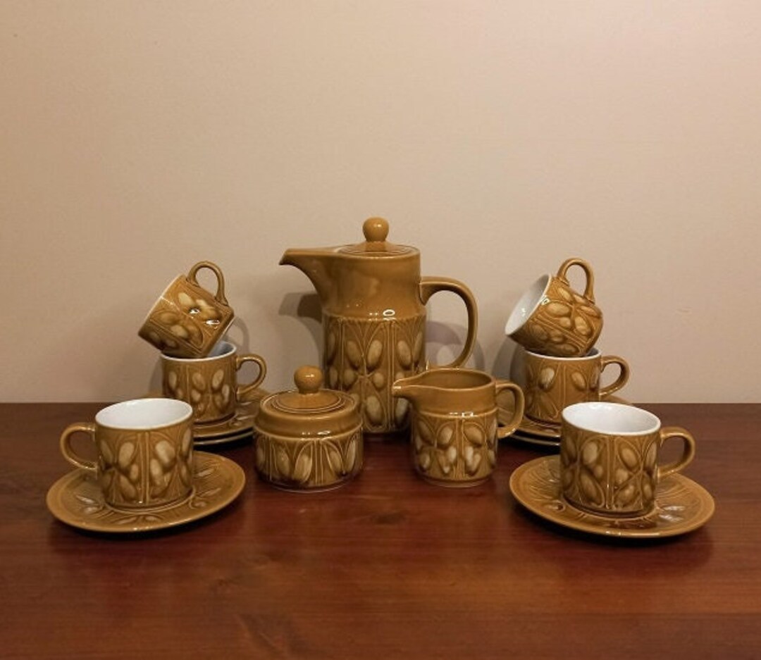 MCM 1970s Retro Japanese 15 Piece Coffee/tea Set, Retro Tan/white ...