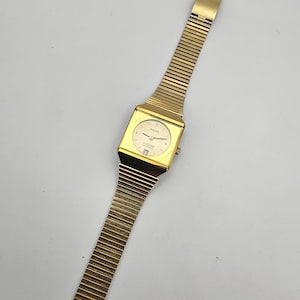 An Amazing Swiss Rado - Diastar Model 565.0070.3 Ladies Watch ...