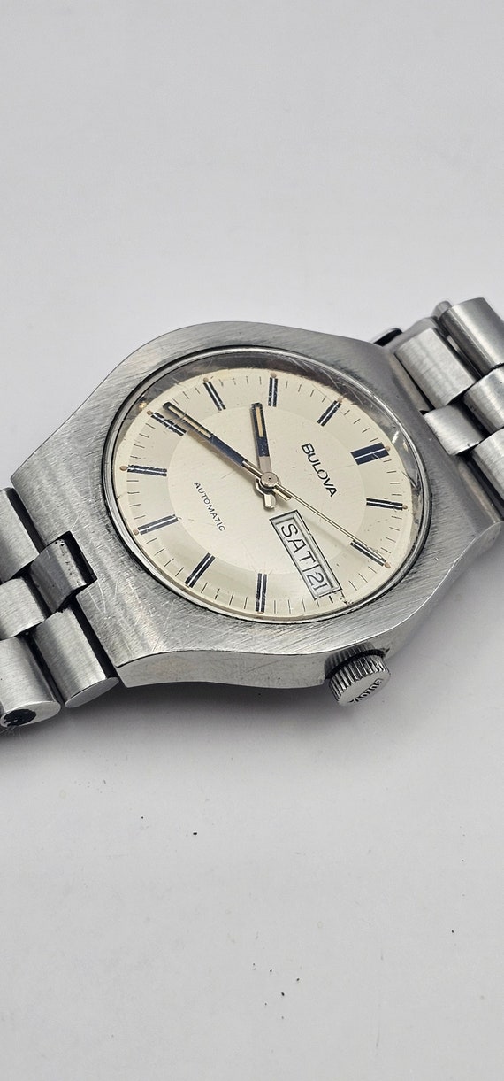 An amazing Bulova clipper 'at' day-date automatic N2 … - Gem