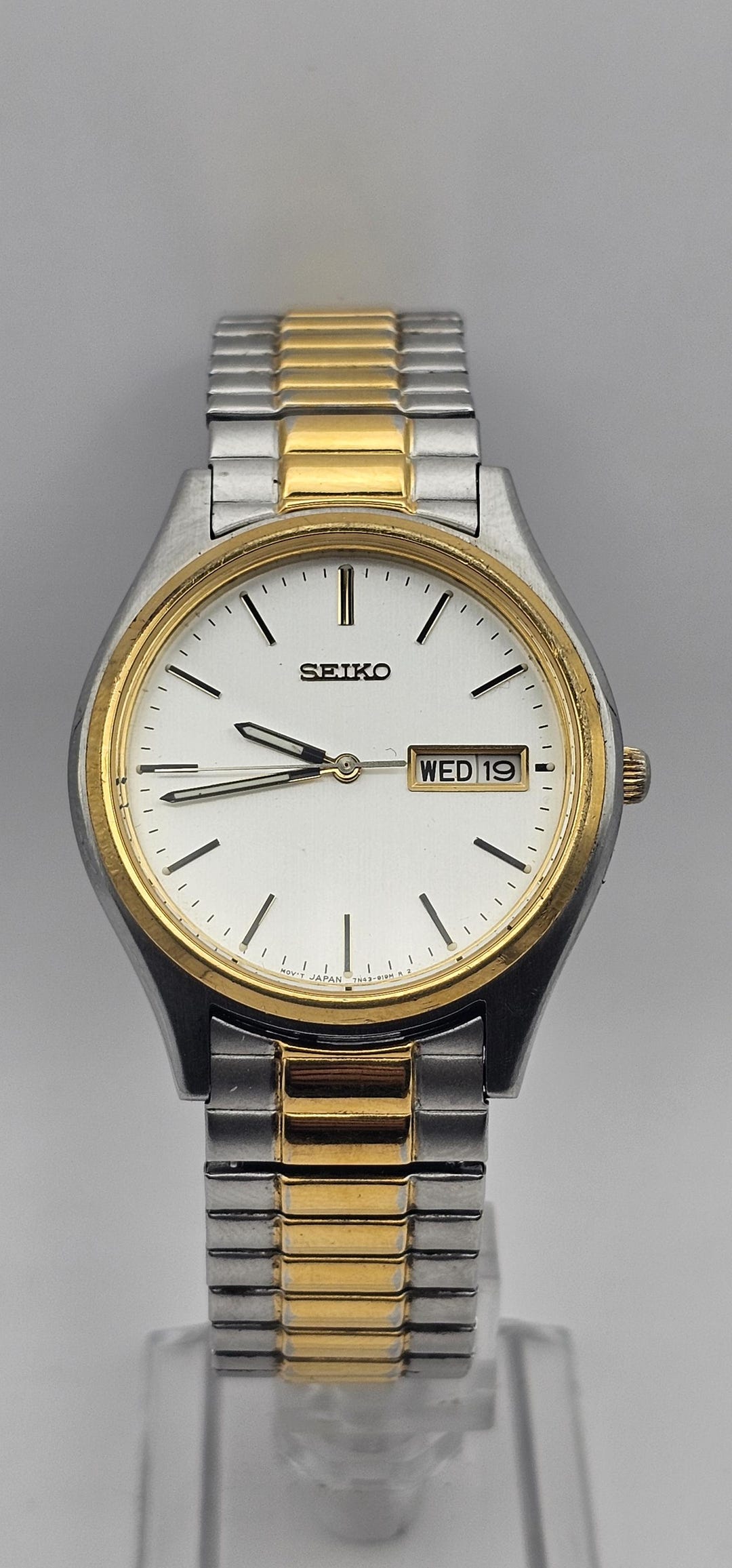 Vintage Seiko Day Date Two Tone Silve and Gold Mens Watch, White Dial ...