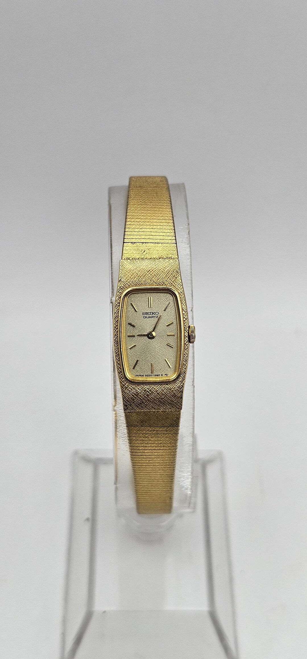 Beautiful Vintage Ladies Seiko Gold Tone Watch Model 2E20-6130, New ...