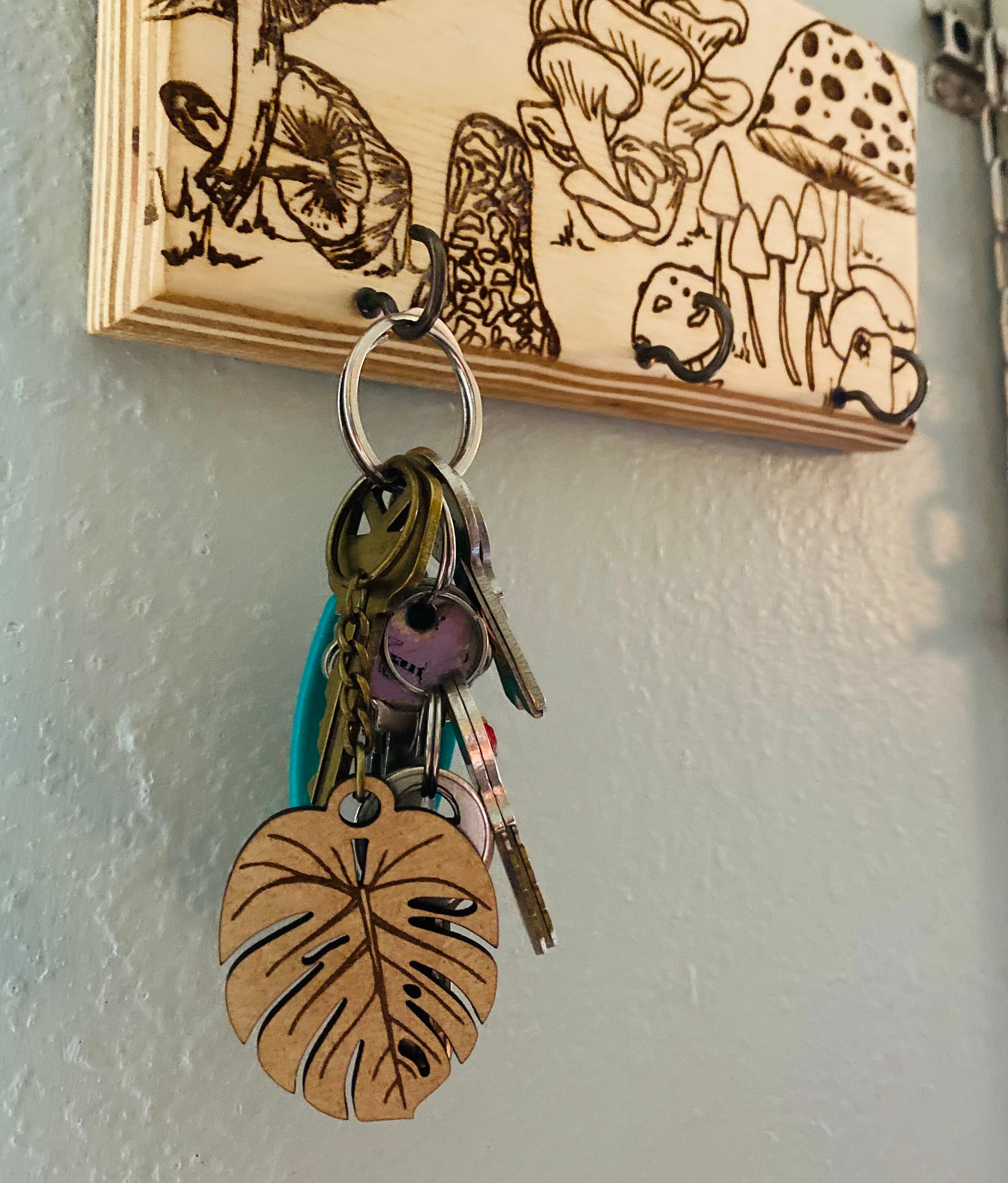 Monstera Keychain Keychain Key Accessory Plant Accessories - Etsy