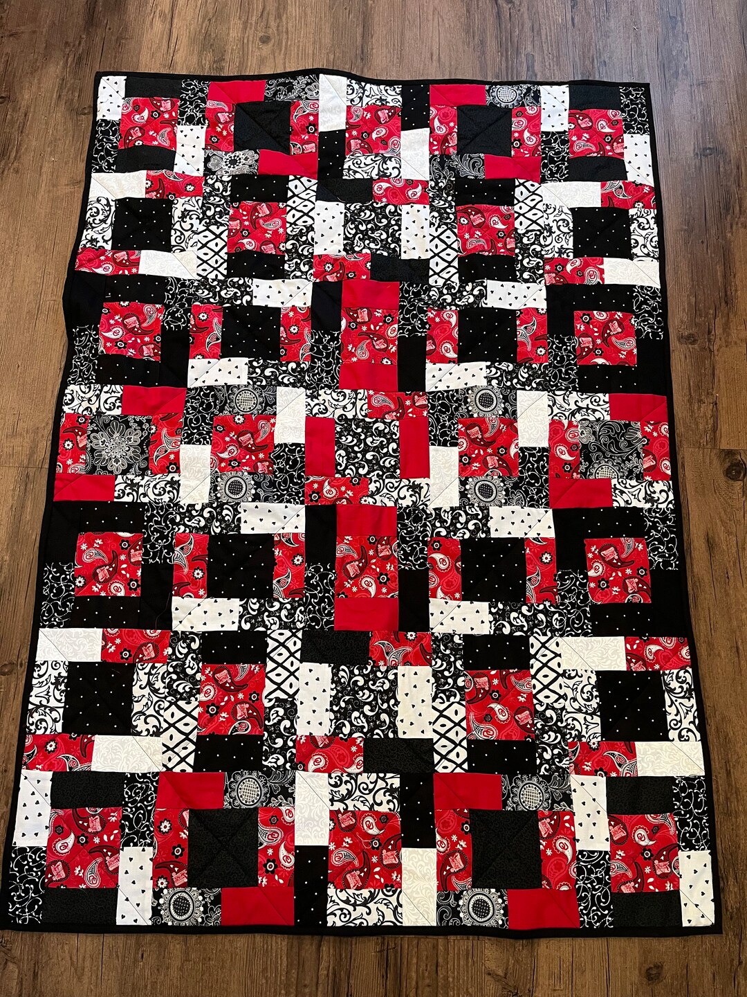 Lady Sooners Will Love This Fun Quilt. It Features Paisley Sooner ...