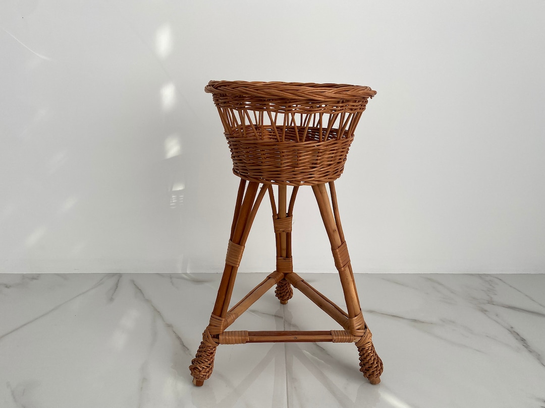 Wicker Plant Stand: Rustic Flower Pot Holder, Handmade Vine Basket - Etsy