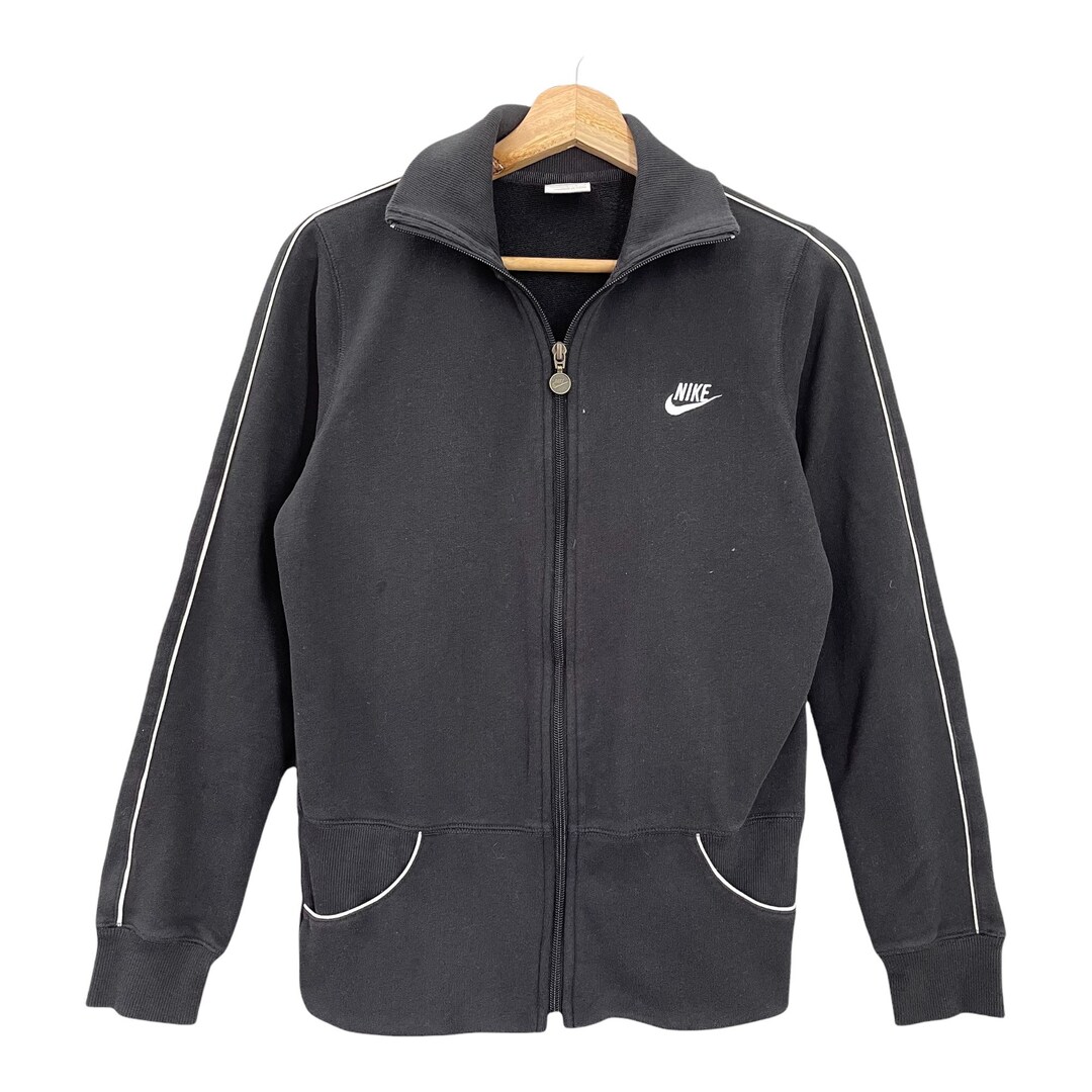 Pick Vintage Nike Small Logo Zipper Sweater Nike Sweater Nike ...