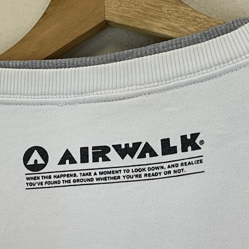 PICK Vintage 90s Airwalk Big Logo Crewneck Sweatshirt Airwalk Sweater ...