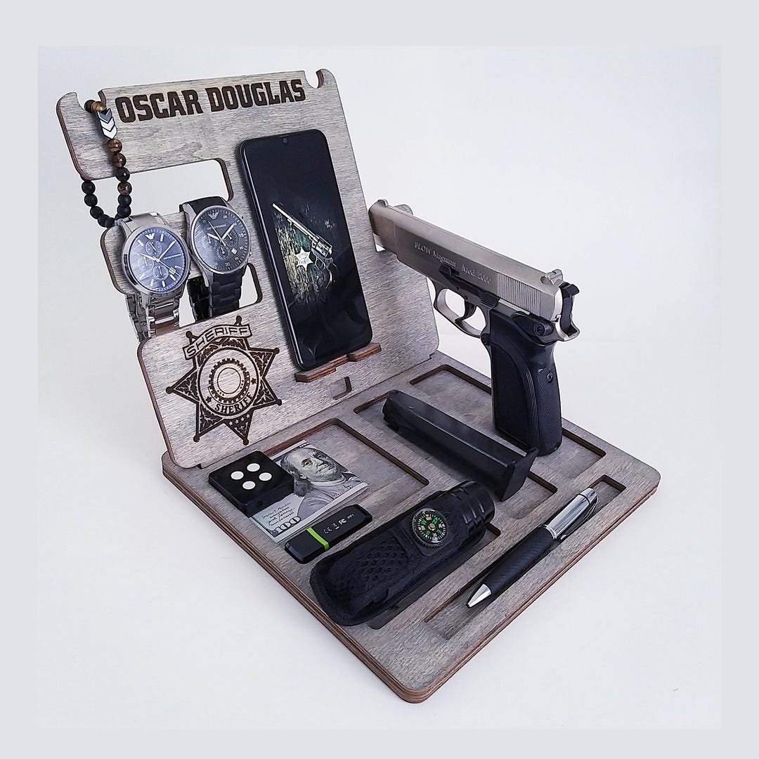 Father’s Day Gift for Sheriff Dad - Personalized Docking Station With ...