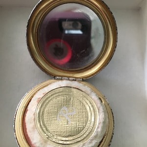 2 Antique Mirrored Powder Compacts - Etsy