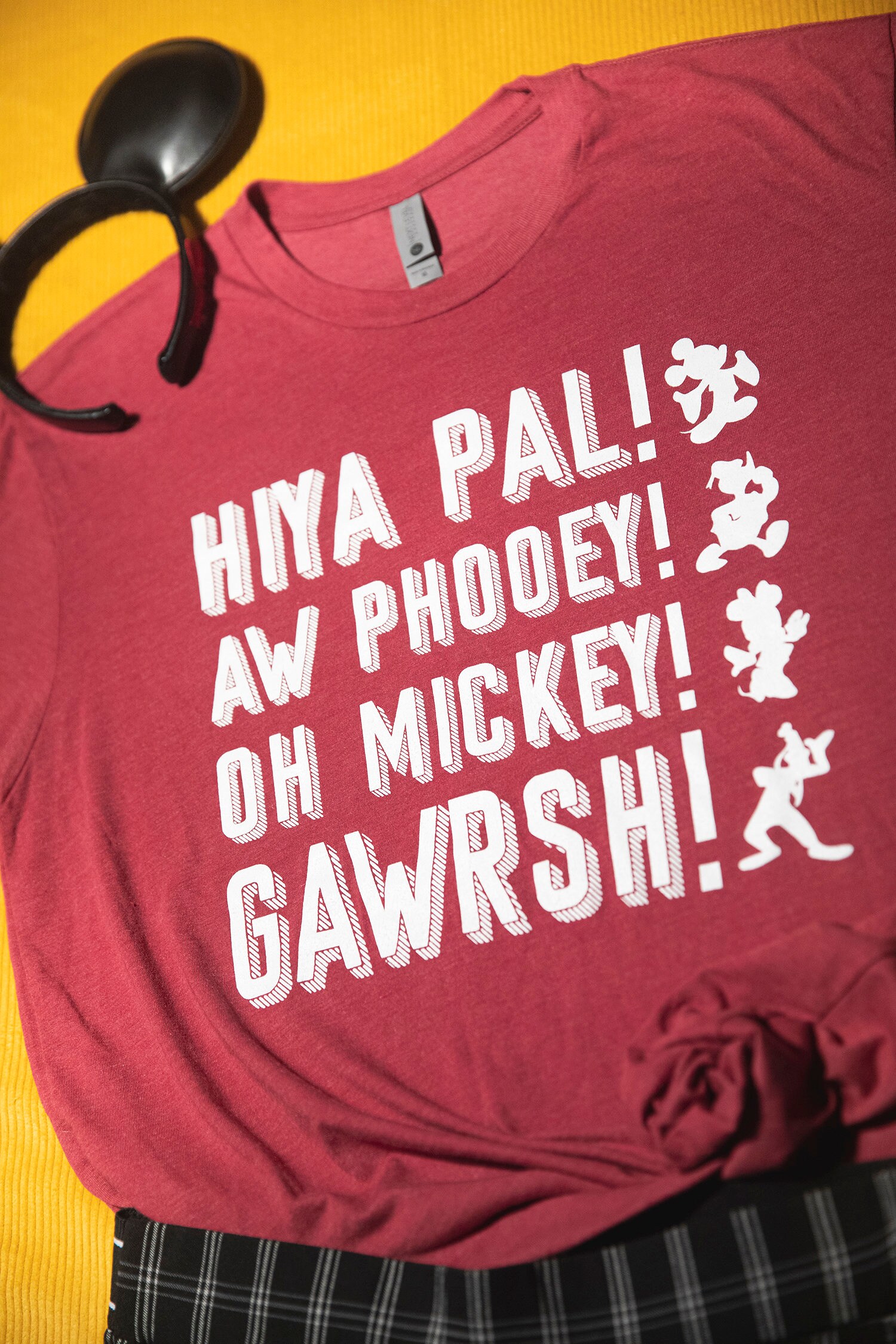 Hiya Pal! (red) || Mickey Mouse || Minnie Mouse || Donald Duck || Goofy ...