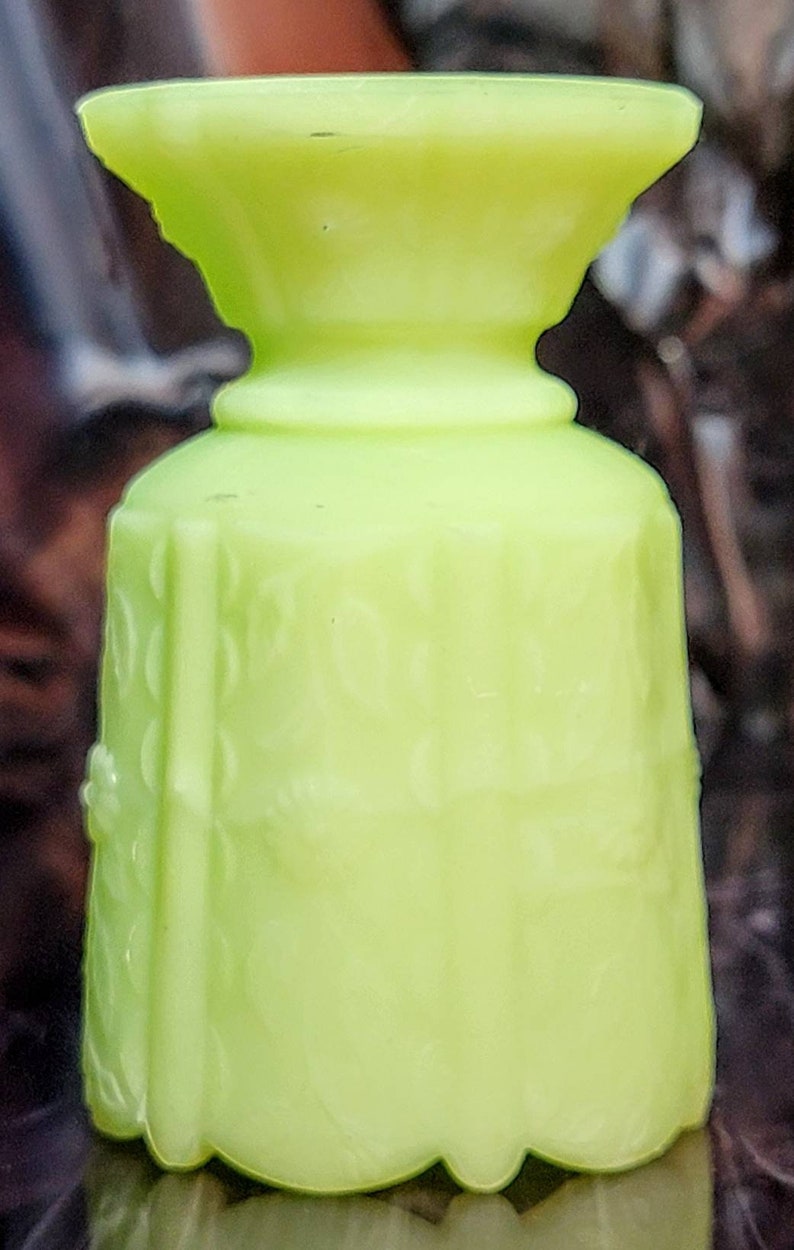 Vintage Fenton Uranium Lime Satin Custard Glass Footed Daisy - Etsy