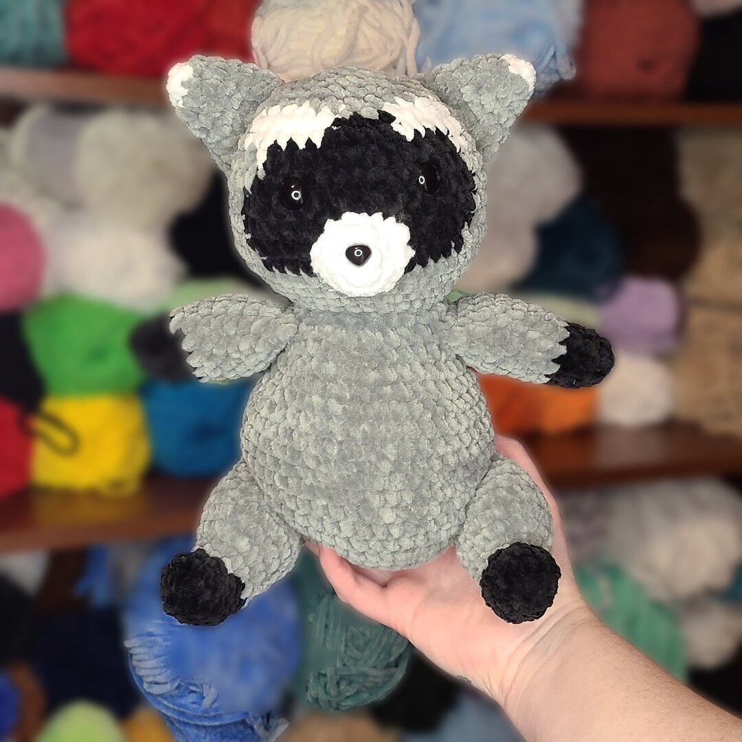 Crochet Raccoon, Trash Panda, Amigurumi Plushie - Etsy