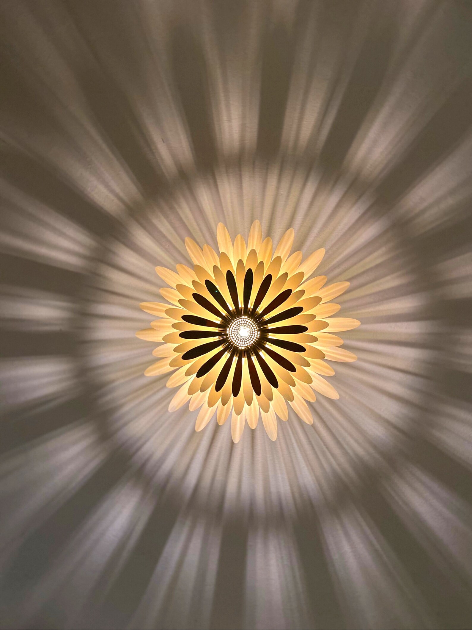 Wood Flower Ceiling Light DAISY Pendant Light Fixture Wood - Etsy