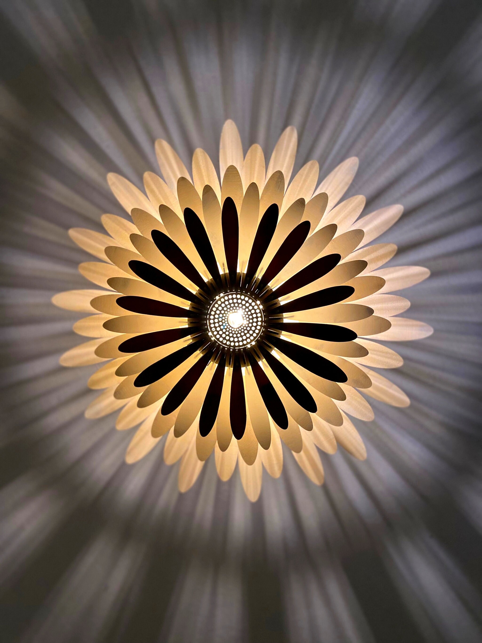 Wood Flower Ceiling Light DAISY Pendant Light Fixture Wood - Etsy Canada