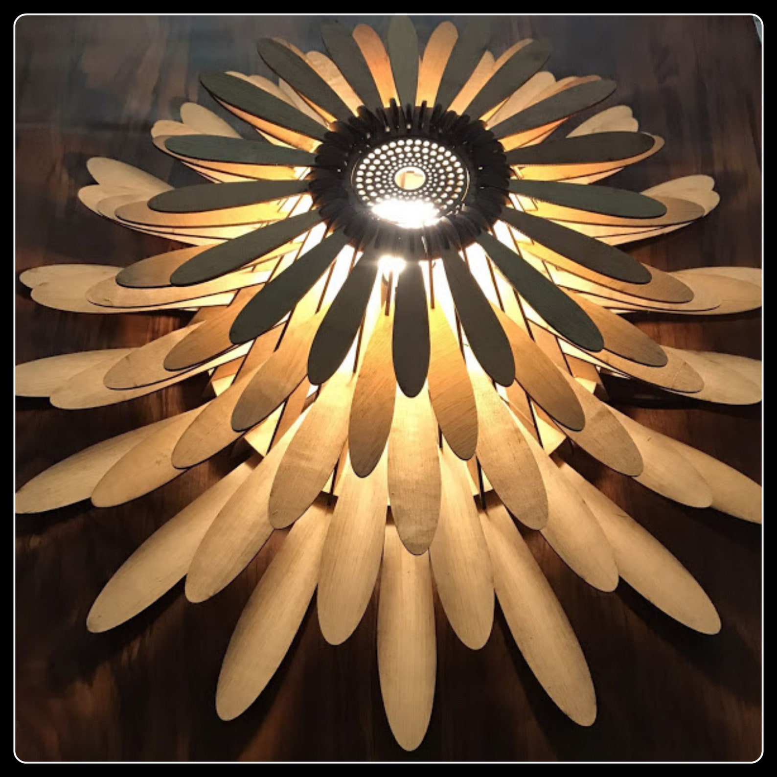 Wood Flower Ceiling Light DAISY Pendant Light Fixture Wooden | Etsy Canada