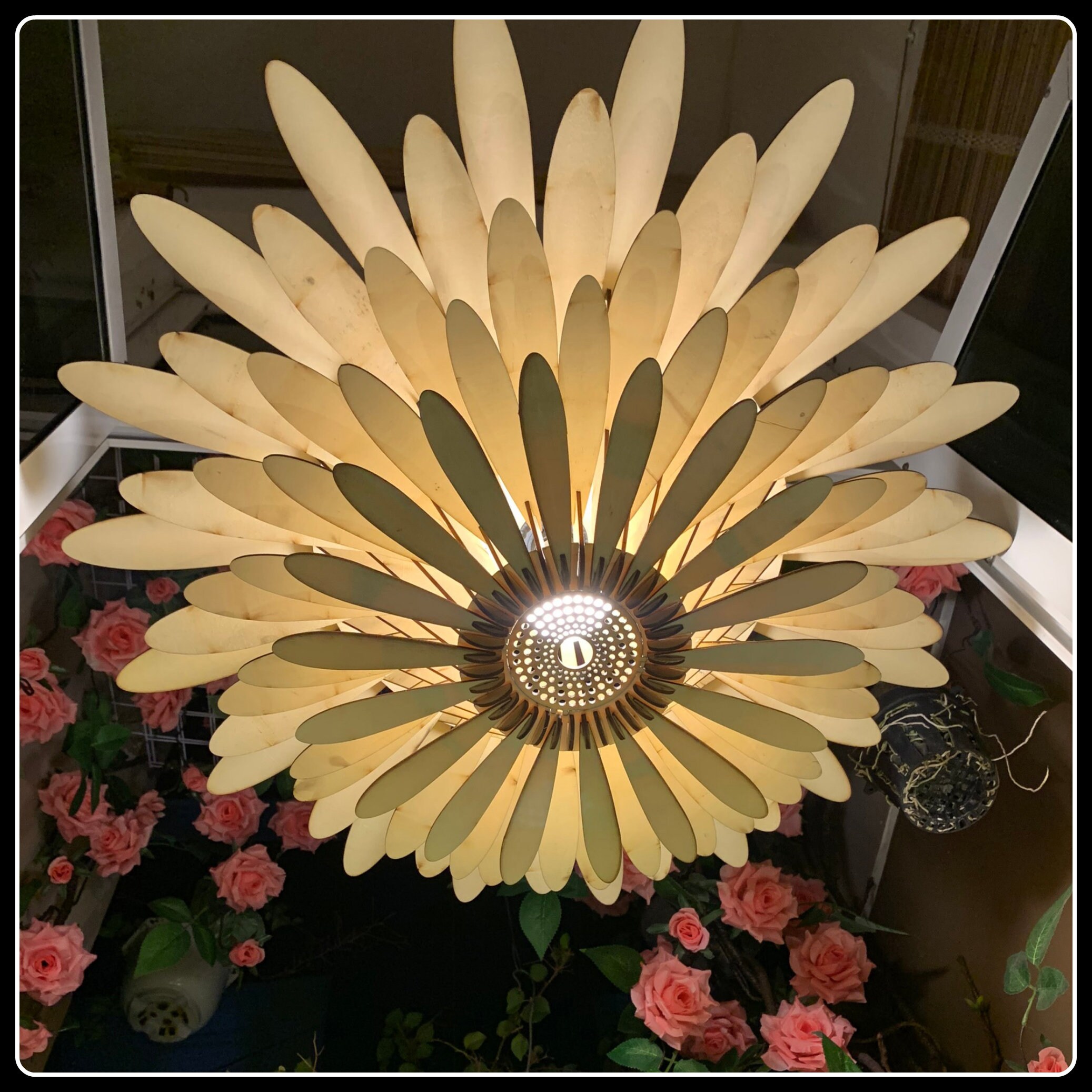 Wood Flower Ceiling Light DAISY Pendant Light Fixture Wooden | Etsy Canada