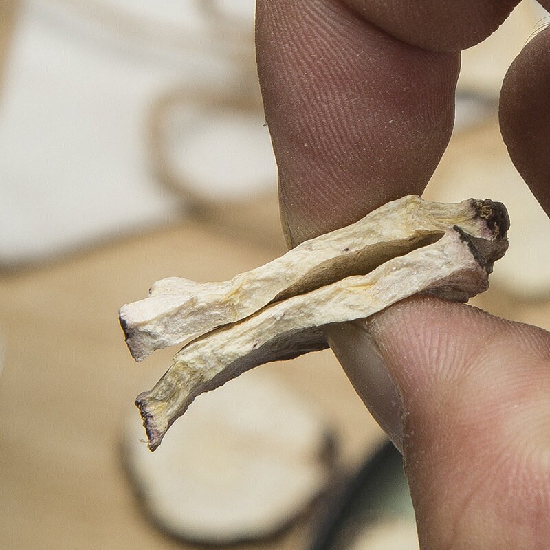 Organic Black Maca Root Slice Maca Root Slice Black Maca Tea High ...