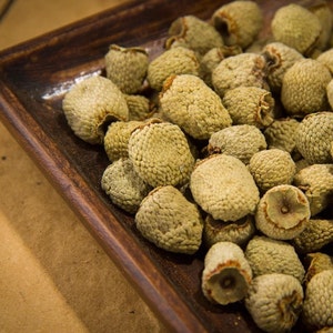 Organic Dried Palmleaf Raspberry Fruit Fructus Rubi Rubus Chingii Hu ...