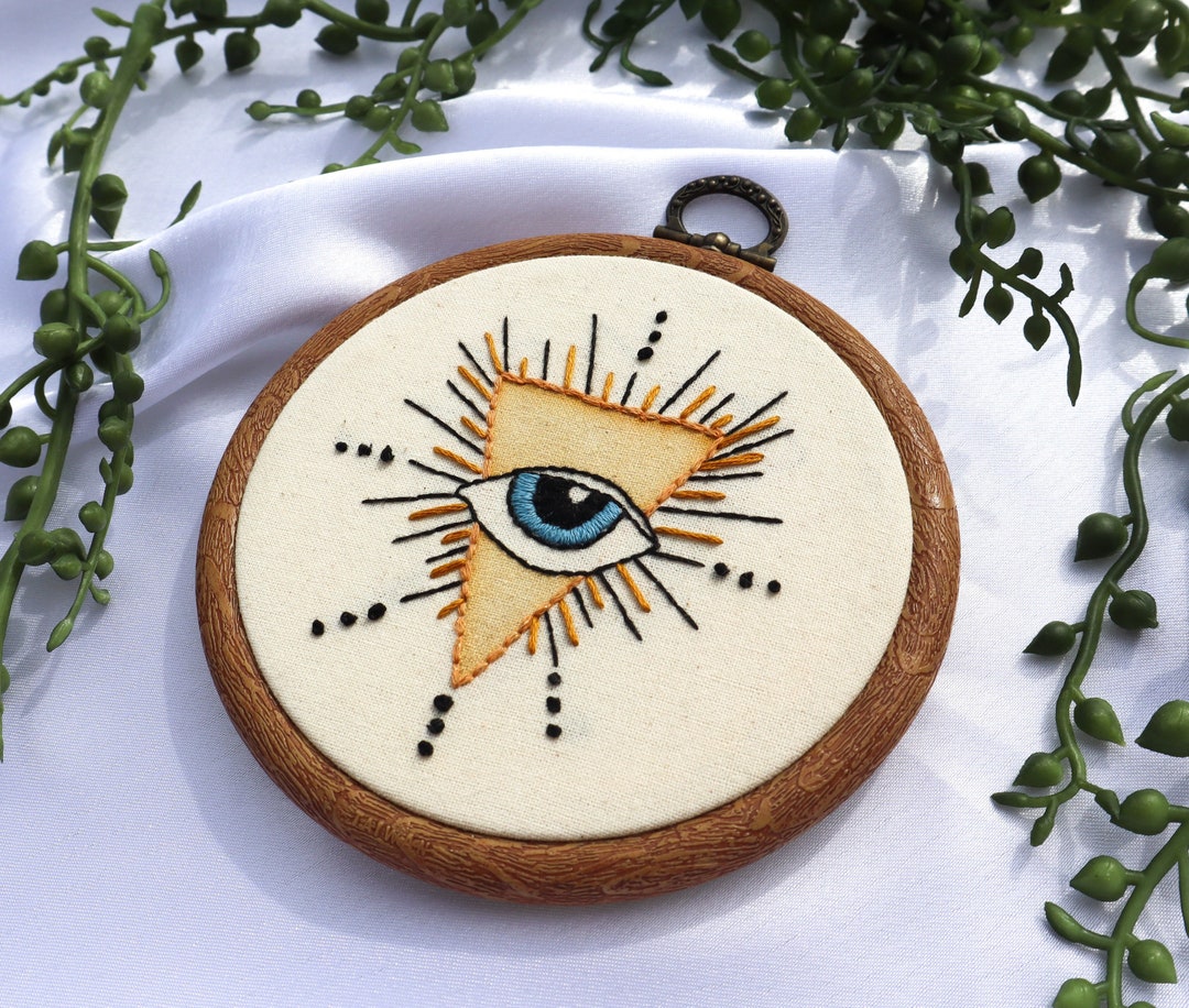 Gold Eye Wall Hanging // decoración celestial del hogar aro - Etsy México
