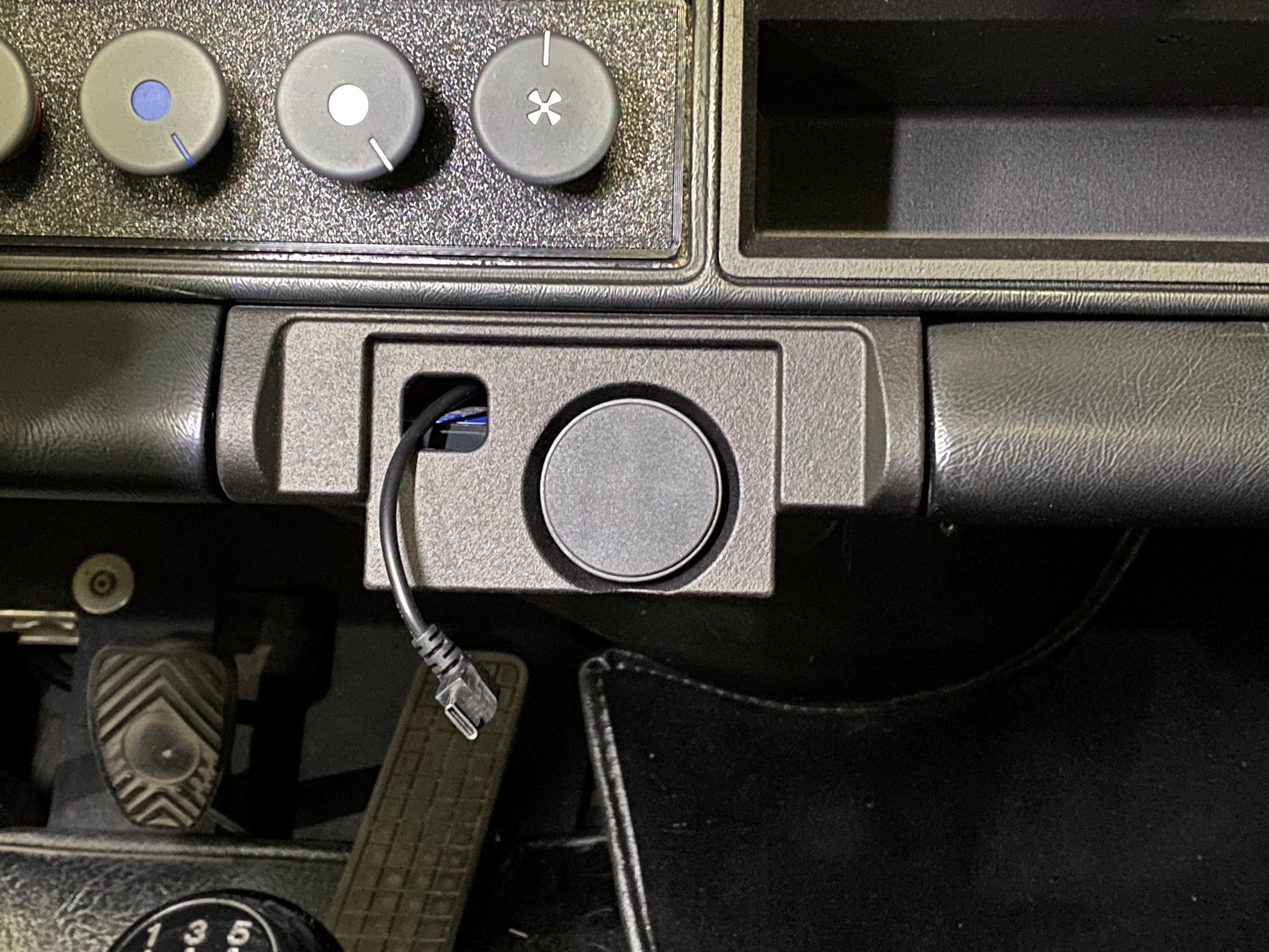 Spotify "car Thing" Accessory Mount. Porsche 911 (g-body up to 1985) - Etsy