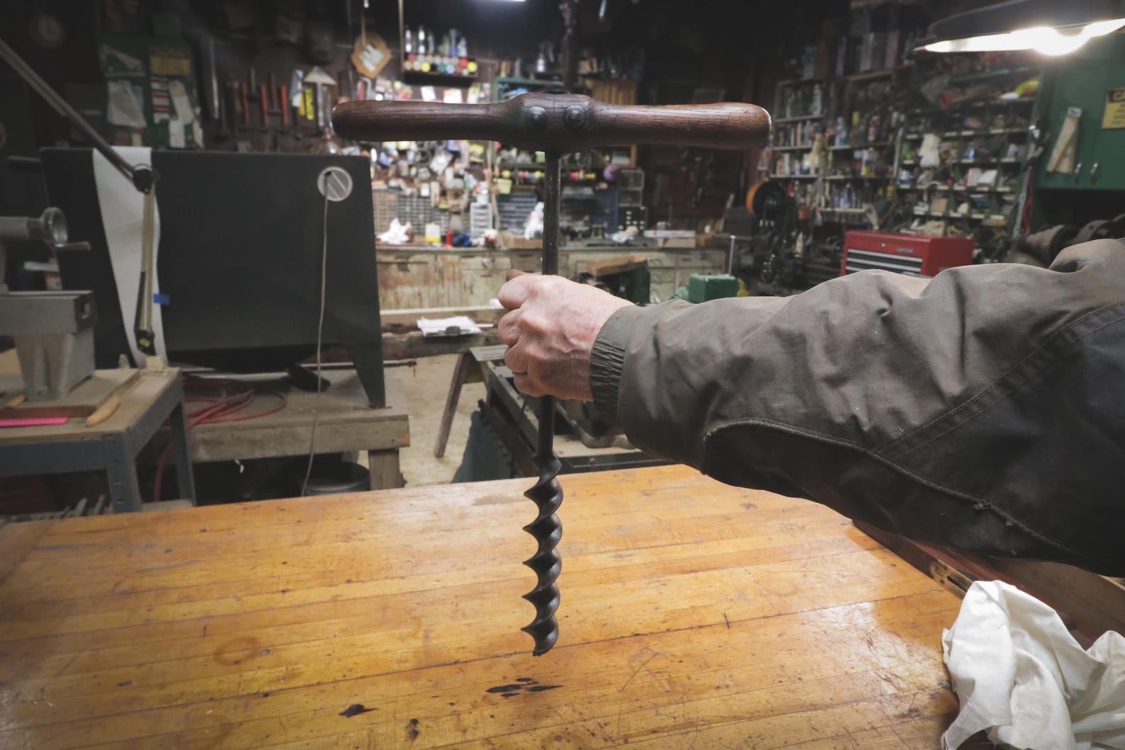 Antique T Handle Barn Beam Drill, Wood Hand Auger Primitive Tool ...