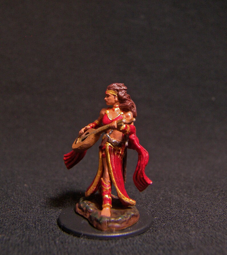 Painted D&D Nolzur's Miniature Human Bard Female with Lute | Etsy