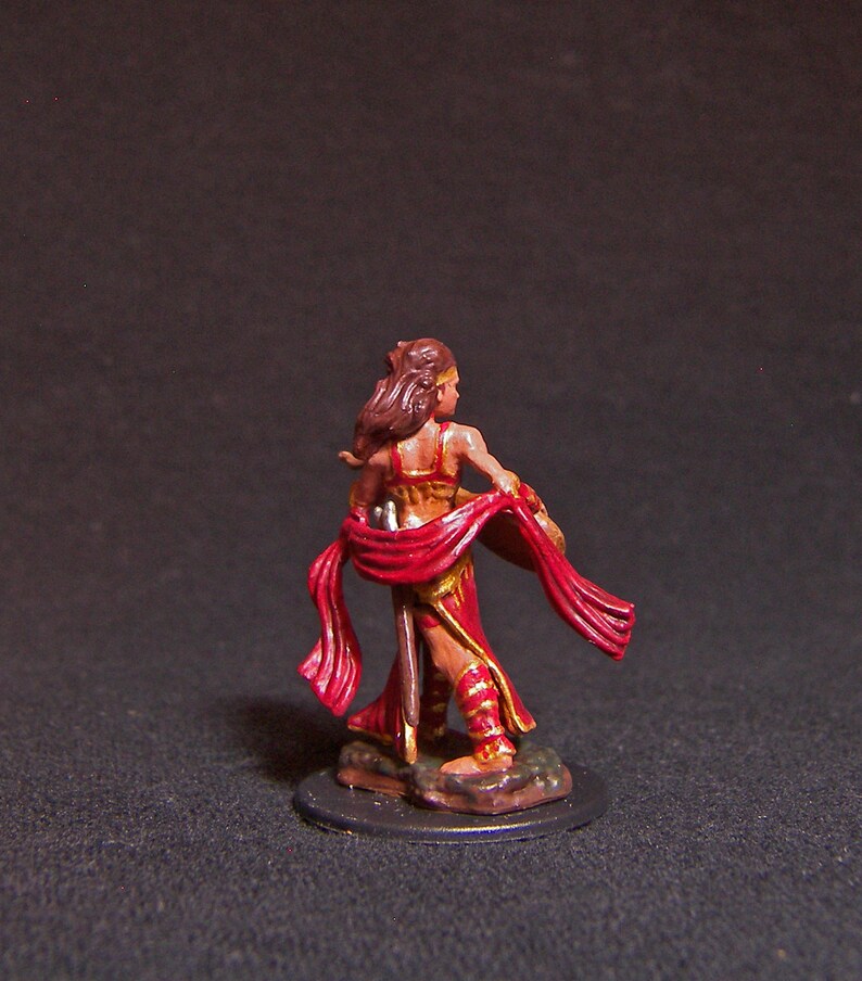 Painted D&D Nolzur's Miniature Human Bard Female with Lute | Etsy